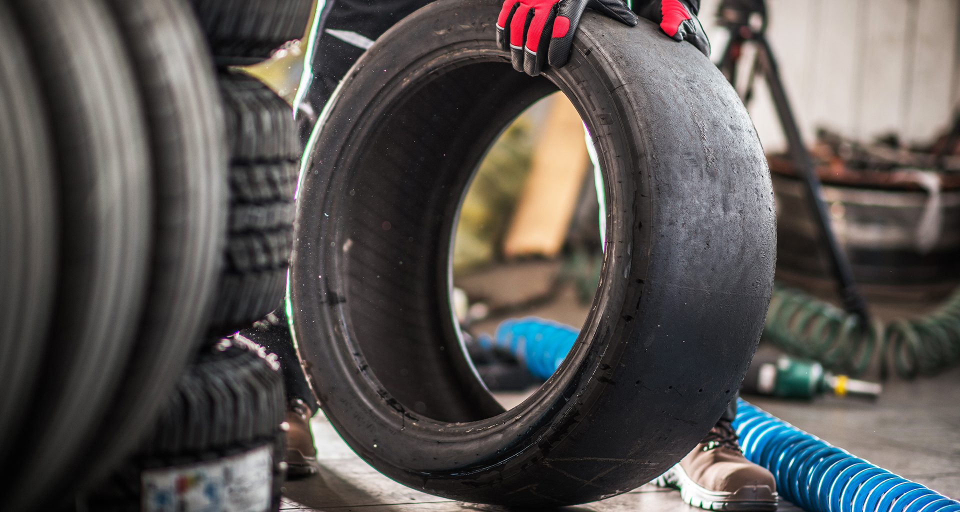 What Are Bald Tyres: Risks, Warning Signs & Legal Issues
